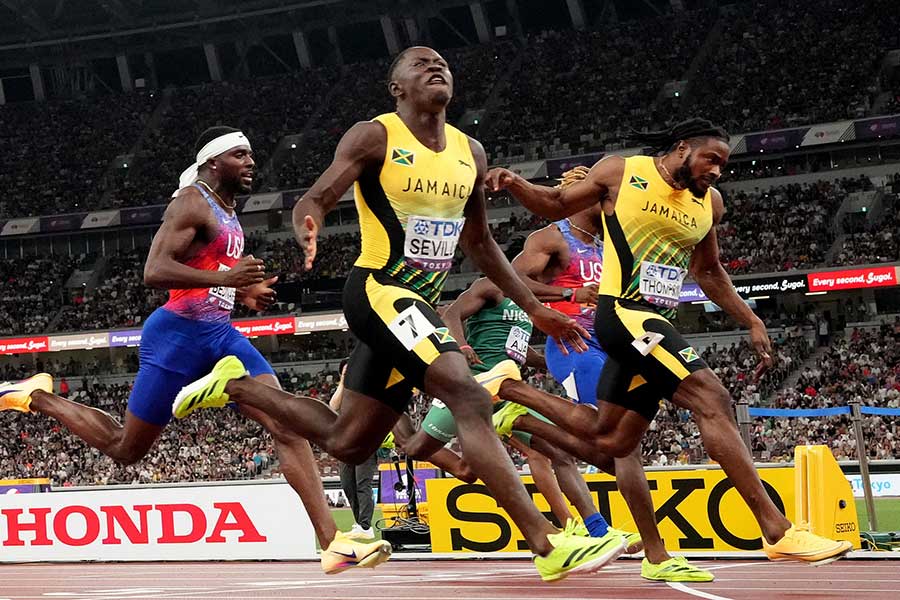 世界陸上100m新王者の足元に衝撃事実 スパイクは中距離用、理由は「快適だから」9秒77で金メダル | THE ANSWER